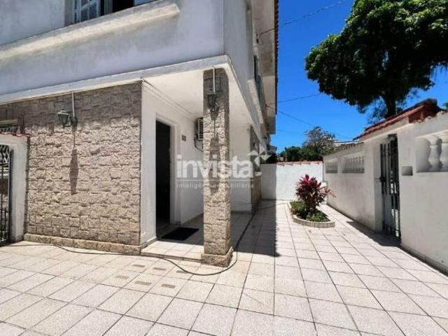 Sobrado a venda no bairro Marapé