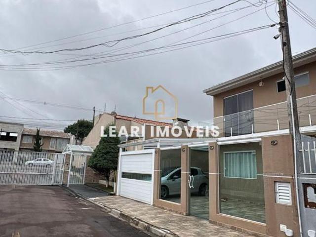 Sobrado à venda no bairro Campo Largo da Roseira São José dos Pinhais/PR