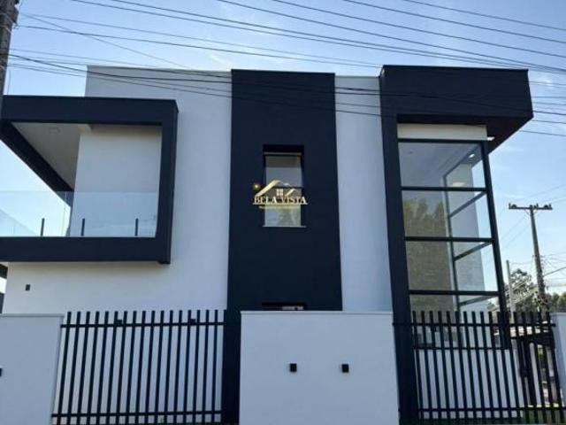 Sobrado à venda no bairro Centro em Nova Santa Rita/RS