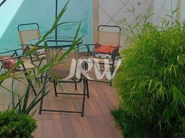 SOBRADO A VENDA NO BAIRRO CENTRO NA CIDADE DE INDAIATUBA Terreno: 243,78 m² Área construída: 269,60