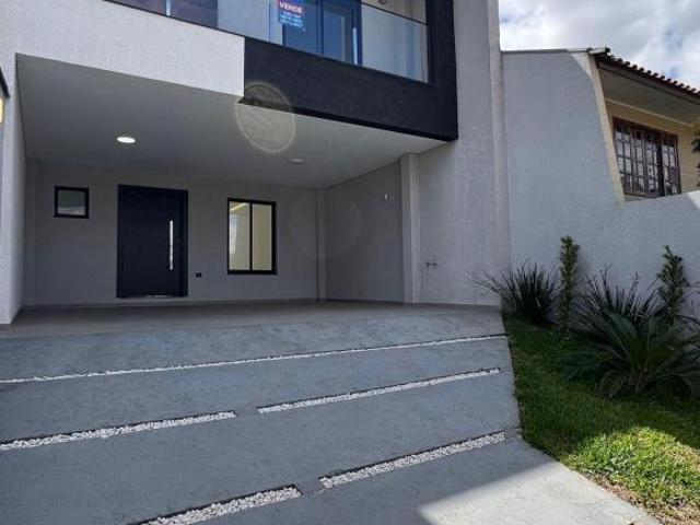 Sobrado à venda no bairro Centro São José dos Pinhais/PR