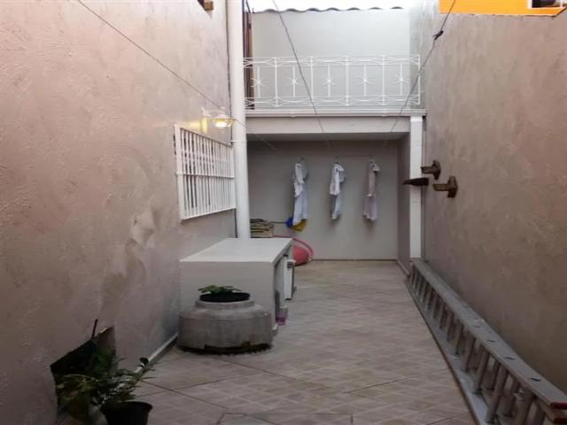 Sobrado à venda no bairro Cidade Ademar com 120 m² e 3 dormitórios/quartos disponíveis