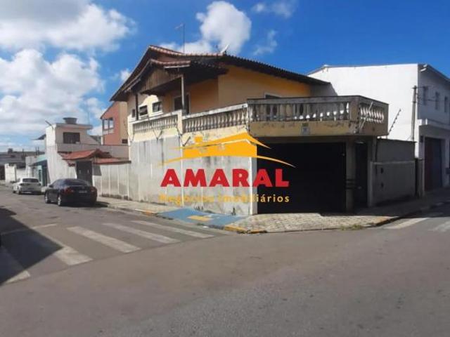 Sobrado à Venda no bairro Cidade Edson