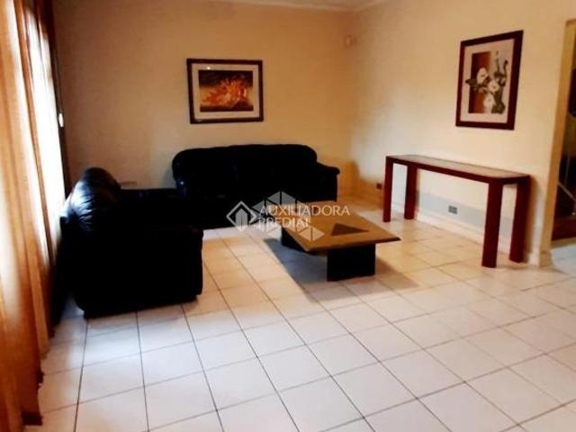 Sobrado a venda no Bairro Conceição, 250m², 04 quatos, 04 vagas, Diadema