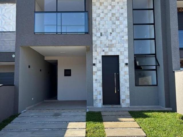 Sobrado à venda no bairro Costeira São José dos Pinhais/PR