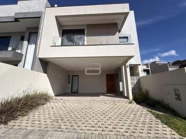 Sobrado à venda no bairro Costeira São José dos Pinhais/PR