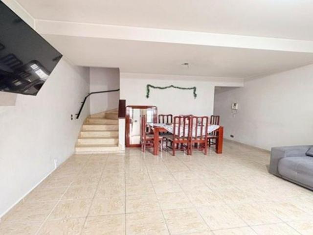 Sobrado à venda no Bairro da Vila Boaçava na Rua Ribeirão Vermelho