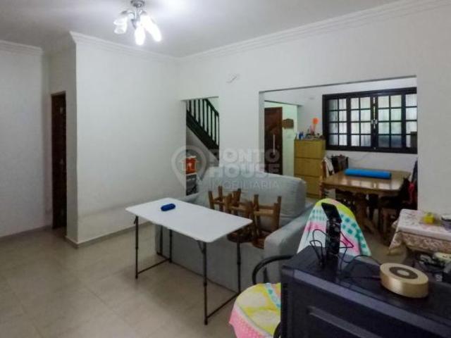 Sobrado à venda no Bairro da Vila Mariana com 3 dormitórios, 1 suíte e 2 vagas