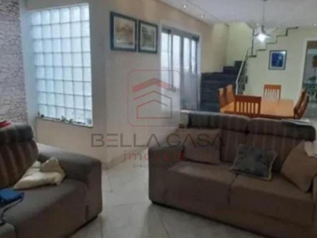 Sobrado a venda no Bairro da Vila Zelina com 4 quartos e quintal