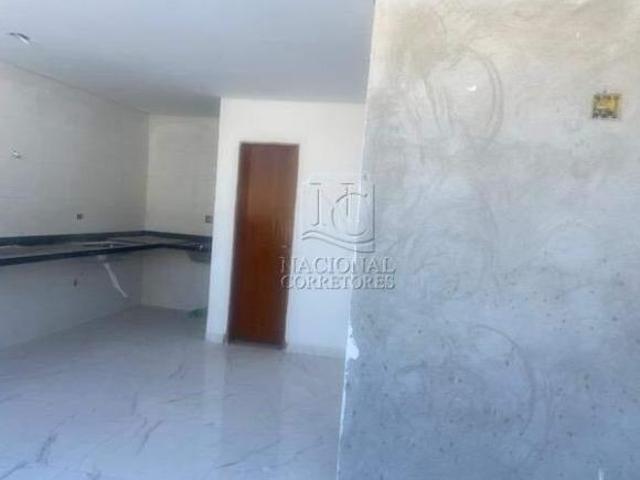 Sobrado à venda no Bairro de Utinga, Condomínio Lucio, 110 m² de área construída