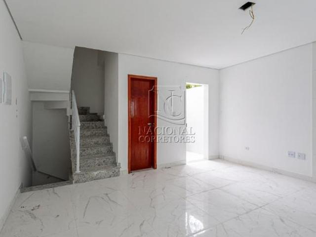 Sobrado à venda no Bairro de Utinga, Condomínio Lucio, 110 m² de área construída
