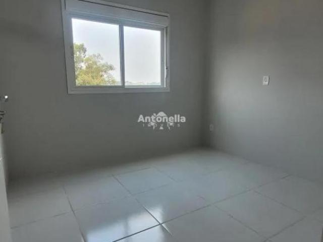 Sobrado à venda no bairro Desvio Rizzo