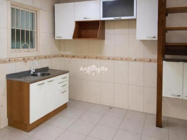 Sobrado à venda no bairro Desvio Rizzo