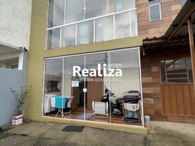 Sobrado à venda no bairro Desvio Rizzo Caxias do Sul/RS