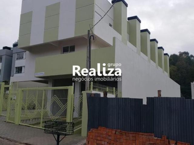 Sobrado à venda no bairro Desvio Rizzo Caxias do Sul/RS
