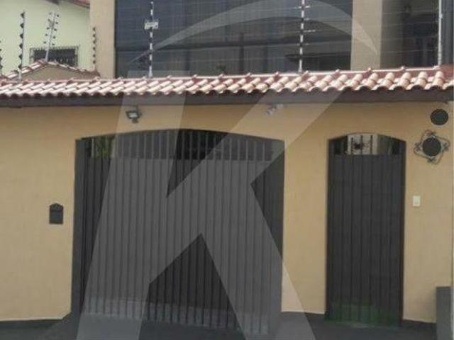 Sobrado à venda no bairro do Horto Florestal