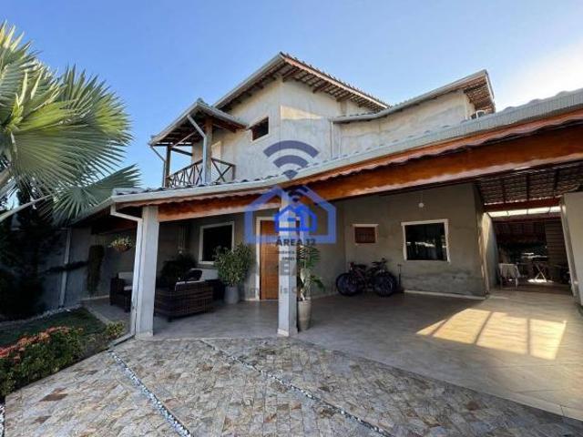 Sobrado à venda no bairro do Indaiá em Caraguatatuba, SP 266m², 5 dormitórios, sendo 2 suítes Im