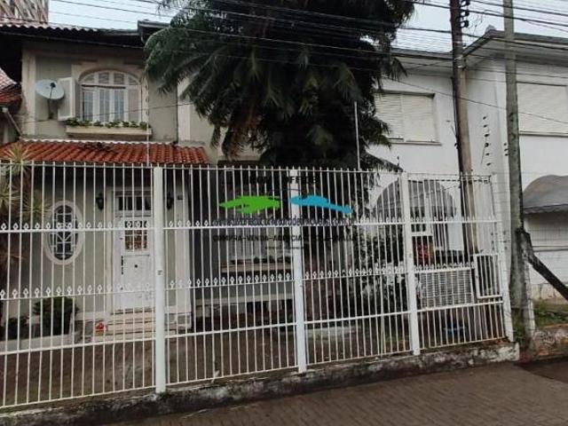 Sobrado à venda no Bairro Floresta, Porto Alegre