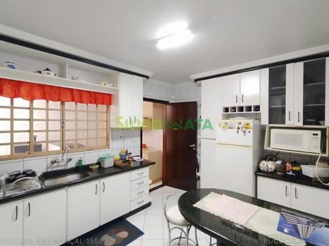 Sobrado a venda no bairro Jardim Alvorada Maringá/PR