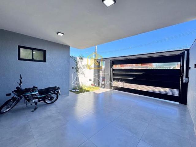 Sobrado à venda no bairro Jardim Estância Umuarama/PR