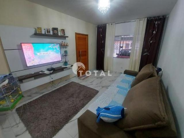 Sobrado à venda no bairro Jardim Guapituba em Mauá/SP!