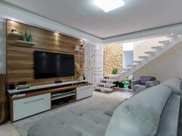 Sobrado à venda, no bairro Jardim Itapeva Mauá