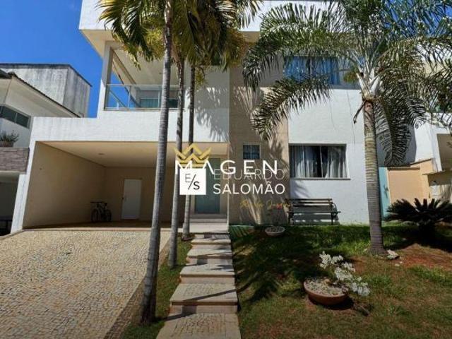Sobrado à venda no bairro Jardins Valência Goiânia/GO