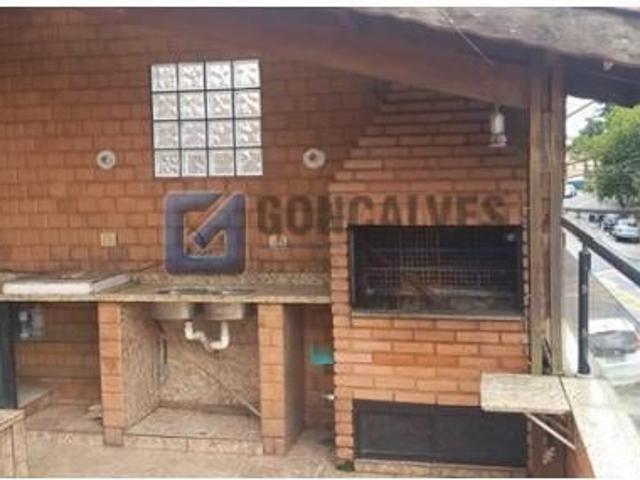 Sobrado à venda no Bairro Jd. Independência SBC