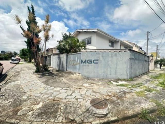 Sobrado à venda no bairro Lindóia Curitiba/PR