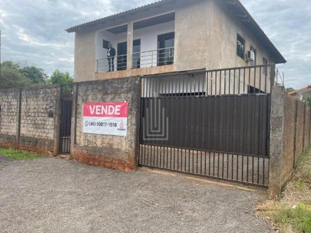 Sobrado à venda no bairro Parque Presidente em Foz do Iguaçu