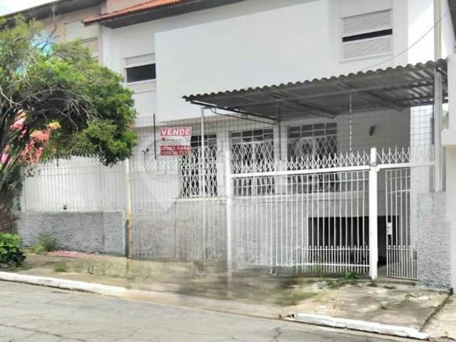 Sobrado à venda no bairro Planalto Paulista com 3 dormitórios e 2 vagas