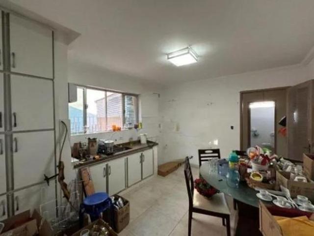 Sobrado à venda no Bairro Santa Maria, em São Caetano do Sul, com 256m² de área construída