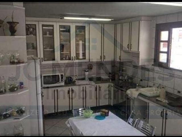 Sobrado à venda no bairro Santa Cândida Curitiba/PR