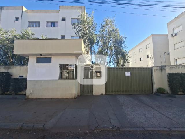 Sobrado à venda no bairro Tubalina