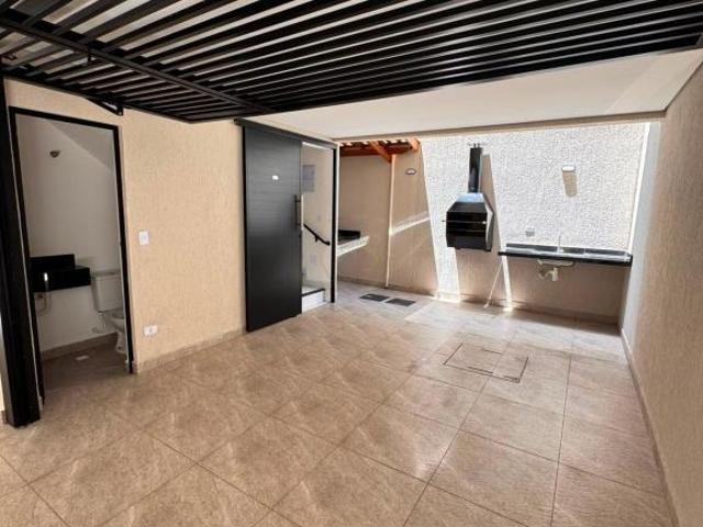 Sobrado à venda no bairro Tupi Praia Grande/SP, 1