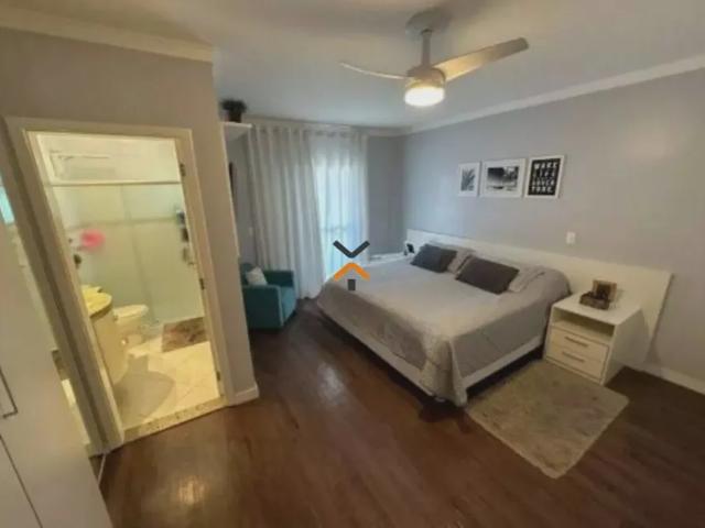 Sobrado à venda no bairro Vila Alpina, Santo André, com 178 m²