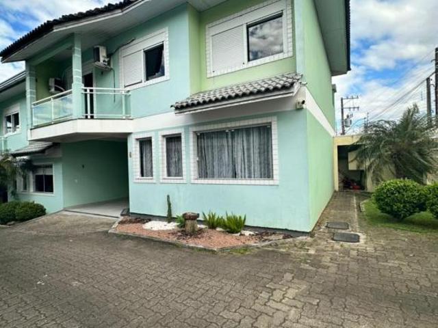 Excelente sobrado à venda no bairro Vila Bom Princípio Cachoeirinha/RS