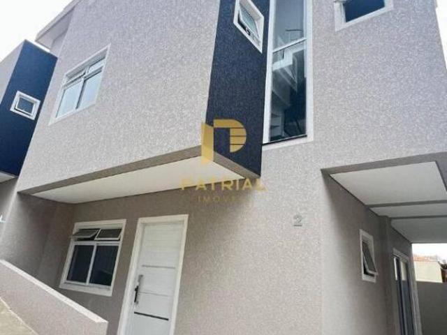 Sobrado à venda no bairro Xaxim