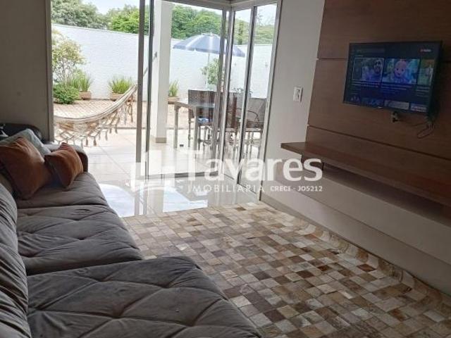 Sobrado à venda no bairro Zona I A Umuarama/PR