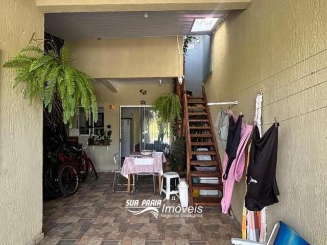 Sobrado a venda no Balneário Leblon