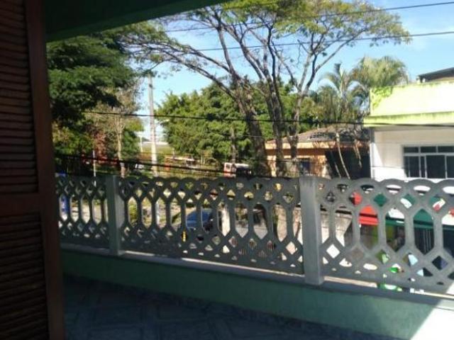 Sobrado A Venda No Bandeiras Com 3 Quartos