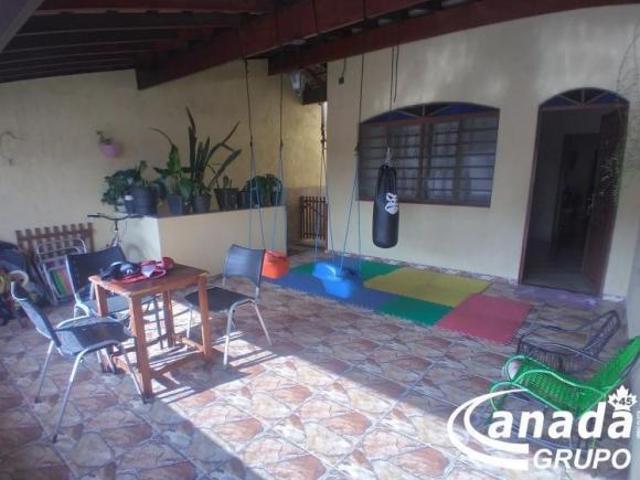 Sobrado A Venda No Bandeiras Com 3 Quartos