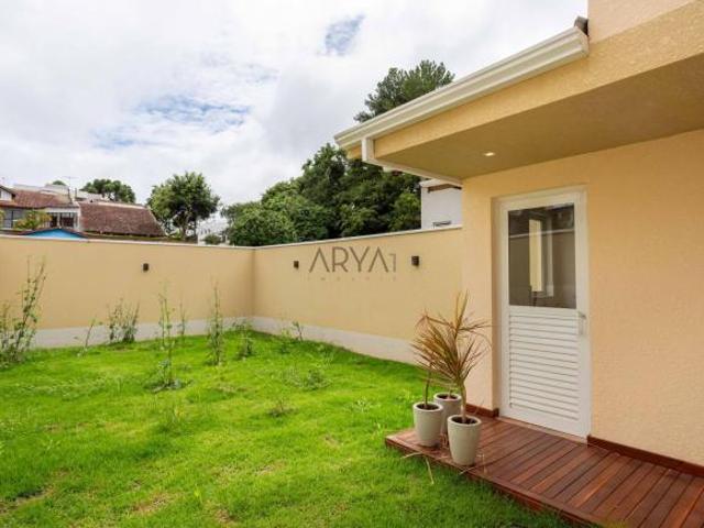 Sobrado à venda no Barigui ARYA1