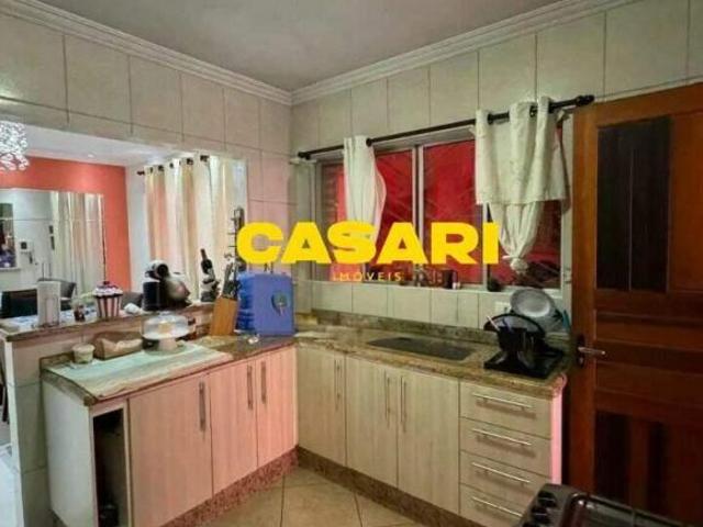 Sobrado à Venda no Demarchi – 3 Dormitórios com Suíte Máster e 2 Vagas