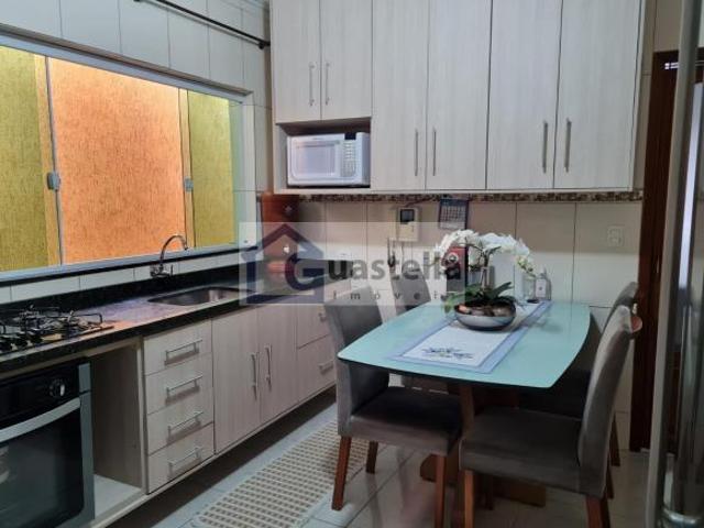Sobrado à Venda no Demarchi, SBC: 3 Dorms, 2 Suítes, 150m²