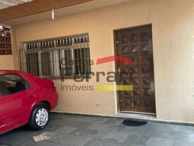 Sobrado à venda no Horto Florestal. 4 dormitórios, escritório, quintal com churrasqueira e 2 vagas