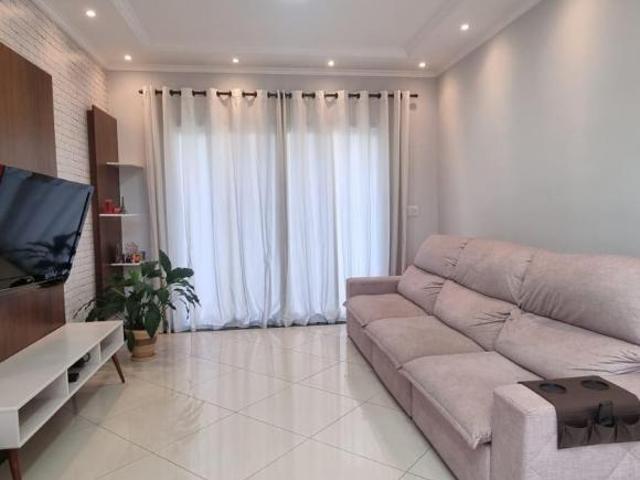 Sobrado à Venda no IAPI Osasco, 276m², 3 Suítes – R$1.485.000