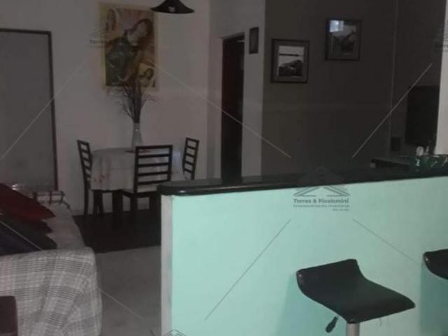 Sobrado a venda no Ipiranga, com 4 Dormitórios, suíte, 2 vagas, um portao eletronico, quintal e uma