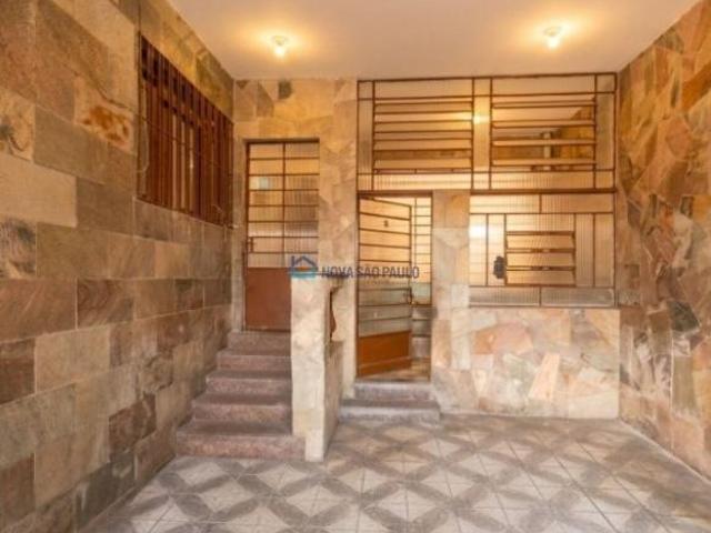 Sobrado à venda no Ipiranga de 232 m², 5 dormitorios, 3 banheiros e 1 vaga