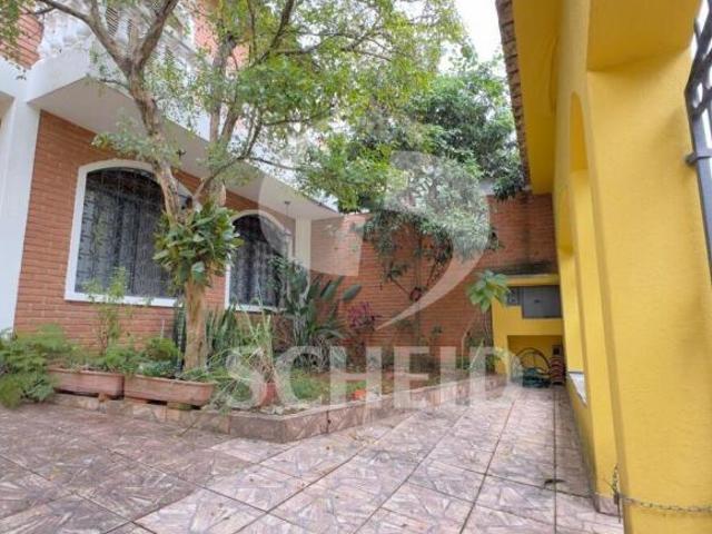 Sobrado à venda no Jardim Marajoara, 100 m², 3 dormitórios, sendo 3 suítes, 2 vagas
